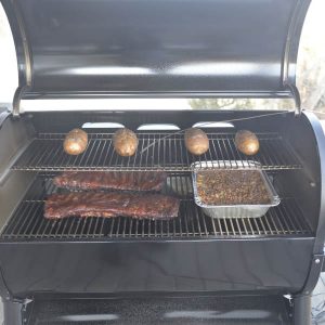How to Slow Cook Ribs on a Weber Grill: Gas, Charcoal,...